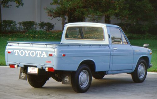 The indestructible Toyota Hilux turns 50 years old | VISOR