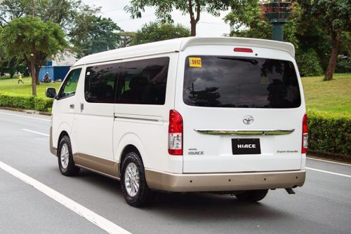 For a luxurious journey, the Toyota Hiace Super Grandia | VISOR