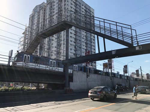 This footbridge on EDSA is like a theme-park ride | VISOR