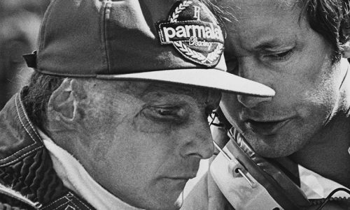 3-time F1 champion Niki Lauda crosses final finish line | VISOR