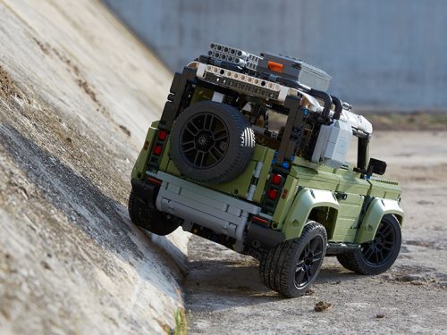 Lego’s Land Rover Defender can tackle your messy bedroom | VISOR