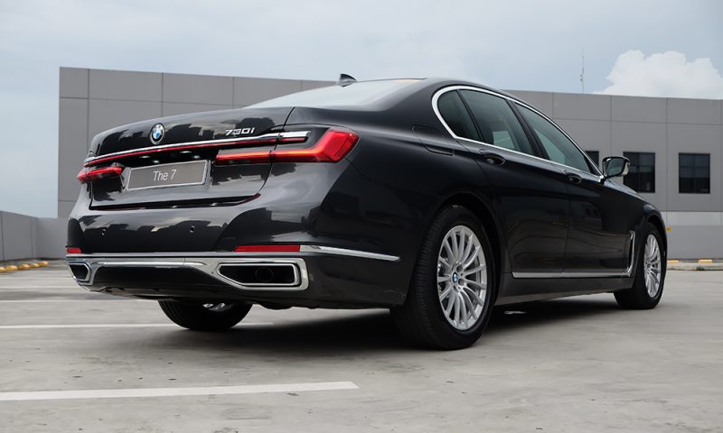 The BMW 730i is the executive express for the new normal | VISOR