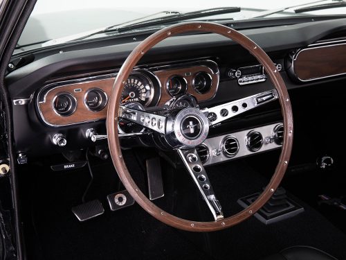 ‘Aquaman’ star Jason Momoa had his wife’s first car restored | VISOR