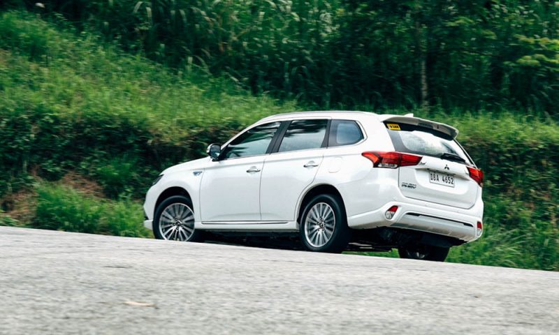 Electrified mass-motoring with the Mitsubishi Outlander PHEV | VISOR