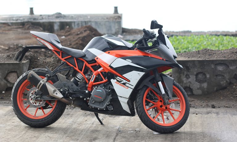 The KTM RC 390 is a pocket rocket on two wheels | VISOR