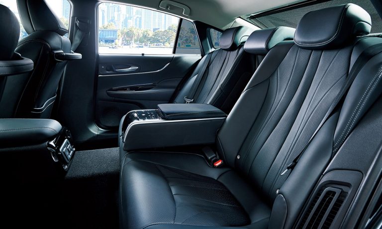 The all-new Toyota Mirai is now rear-wheel-drive | VISOR