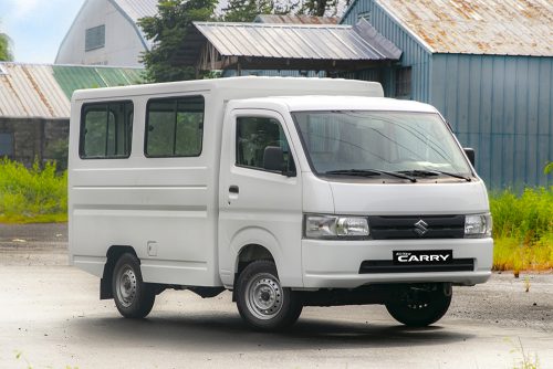 The Suzuki Carry is a mini truck that carries a big load of stuff | VISOR
