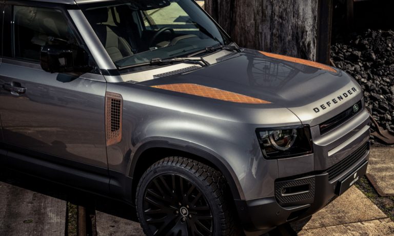 You can now add real rust to your Land Rover Defender | VISOR