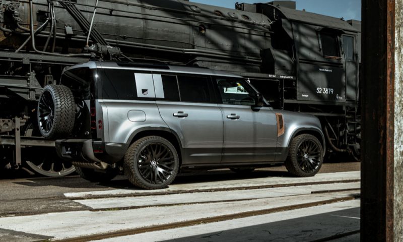 You can now add real rust to your Land Rover Defender | VISOR