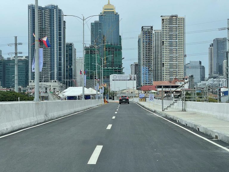 Bridge linking BGC and Ortigas has opened | VISOR