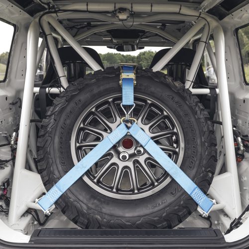 Bowler turns the Land Rover Defender into an off-road racing beast | VISOR