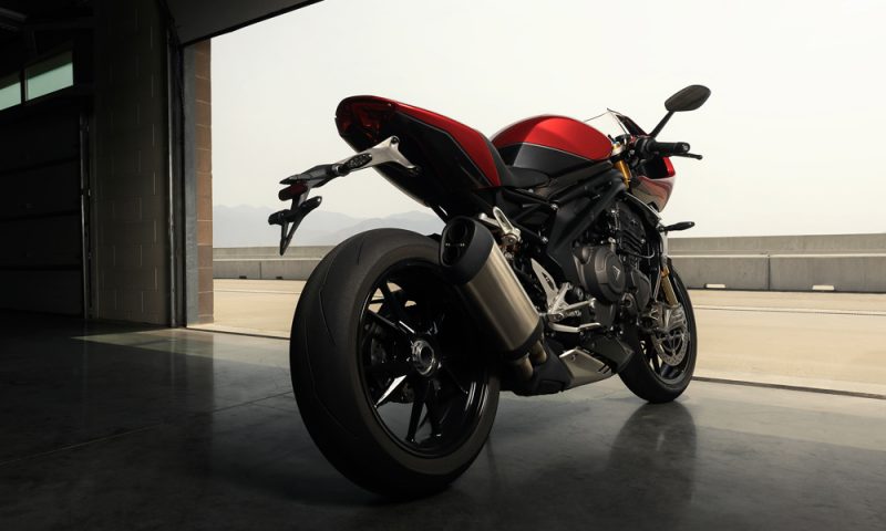 Triumph unveils the Speed Triple 1200 RR | VISOR