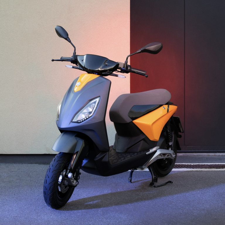 The Piaggio 1 is a practical and funky electric scooter | VISOR