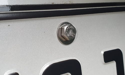 Here’s a simple trick to keep your license plates secure | VISOR