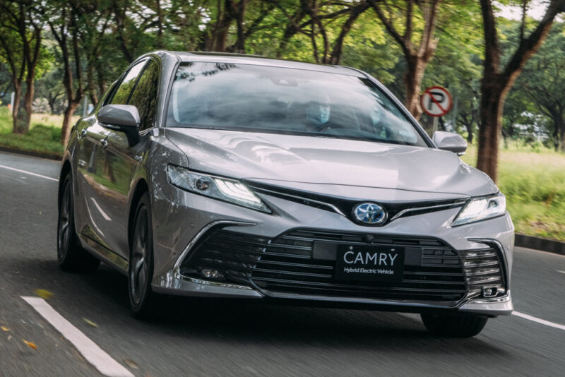 The Toyota Camry Hybrid stirs up niche midsize segment | VISOR