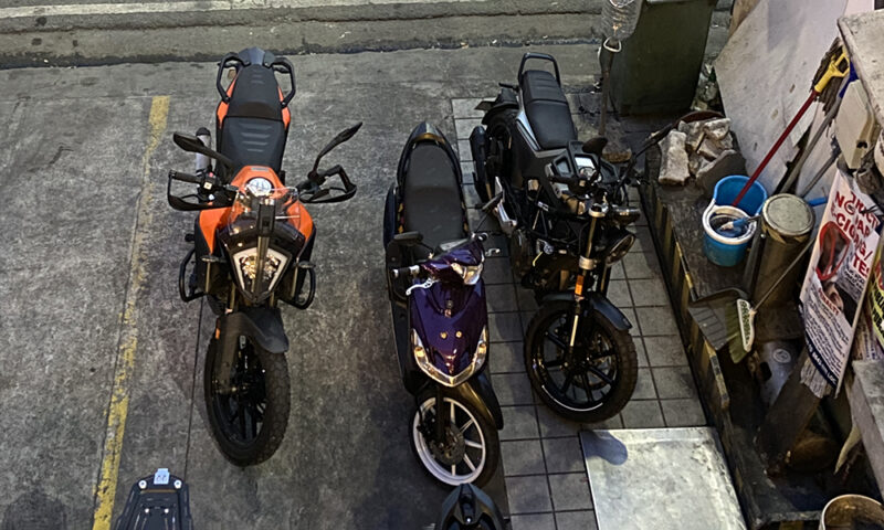 How to park a motorcycle like a pro | VISOR