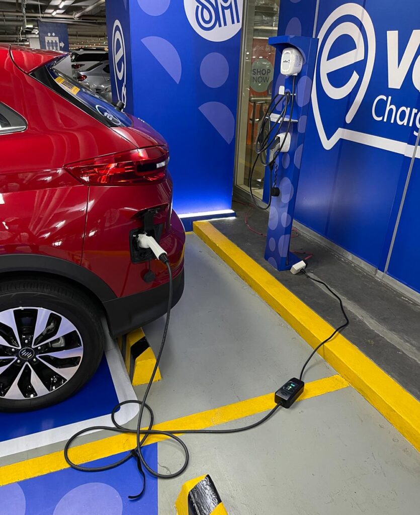 This is what it’s like to charge an EV at an SM mall | VISOR