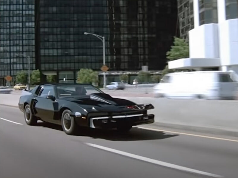 Prepare to feel old: KITT just turned 40 | VISOR