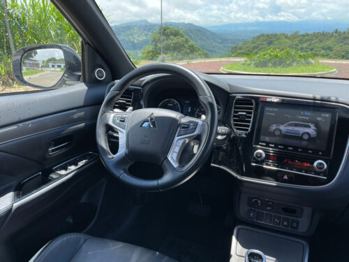 The Mitsubishi Outlander PHEV is a good entry into electric driving | VISOR