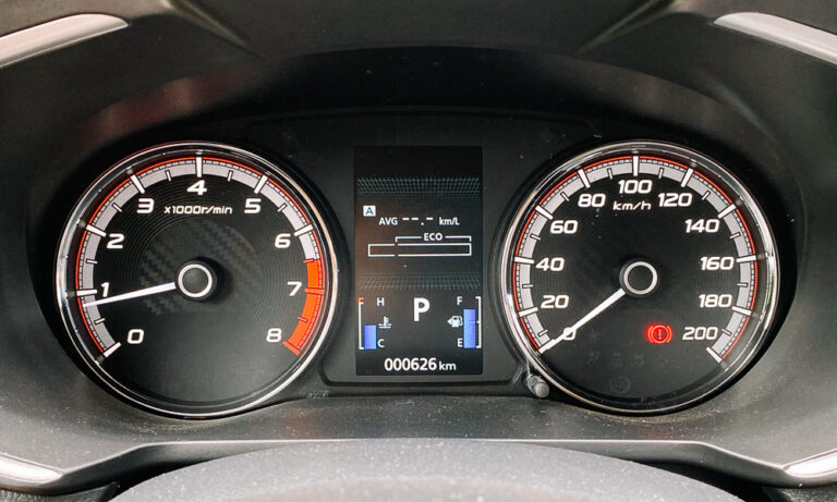 Nissan Livina VL AT: Rejoining the MPV segment with a familiar shape ...