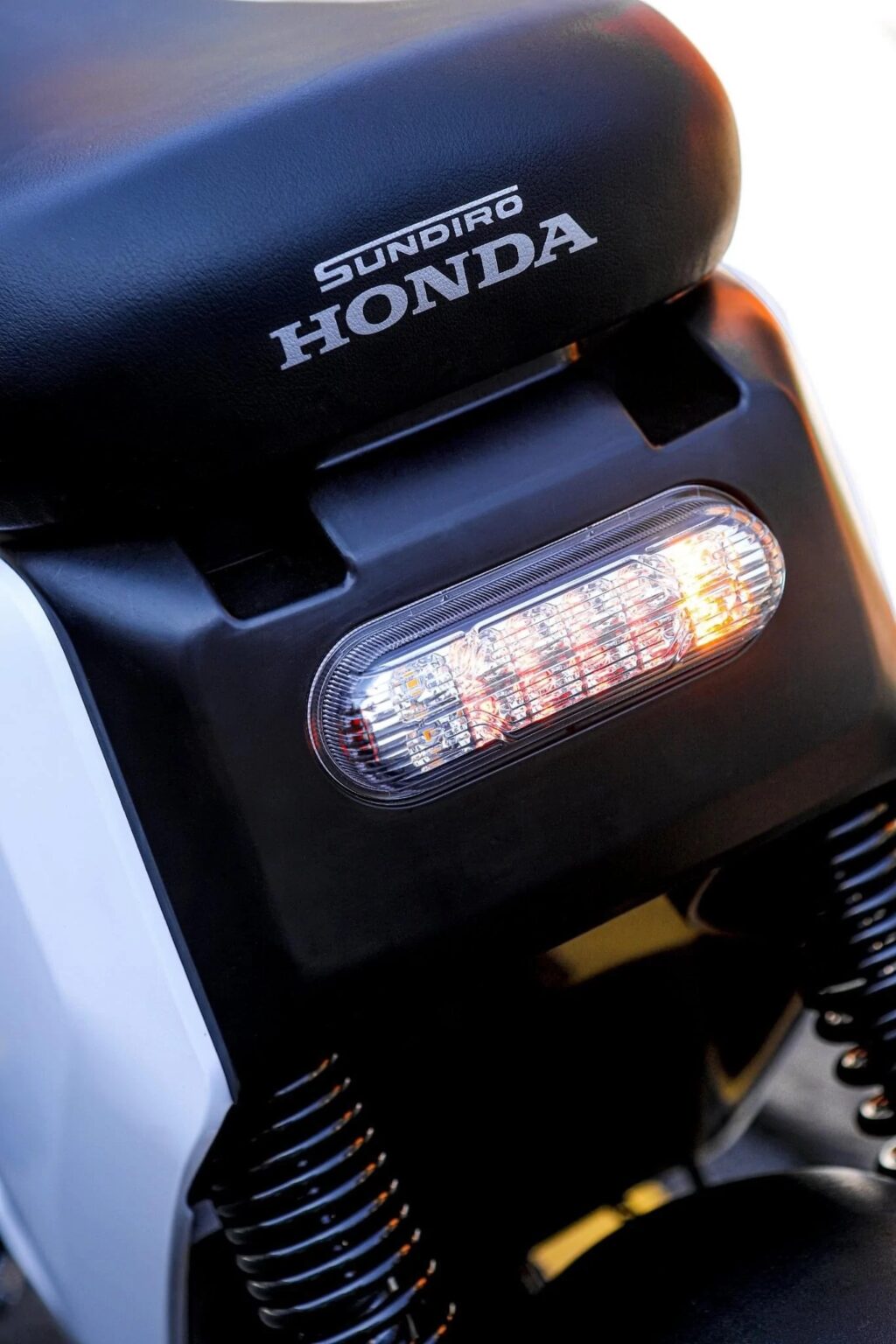 The Sundiro Honda S07 is a snazzy-looking e-scooter | VISOR