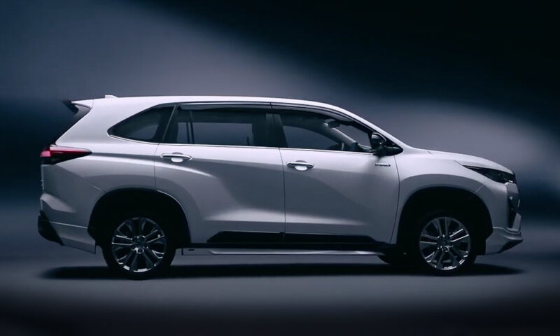 The all-new Toyota Innova now looks like a crossover | VISOR