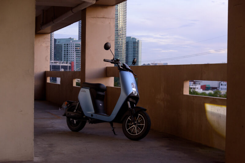 Turning heads with the Sundiro Honda S07 electric scooter | VISOR