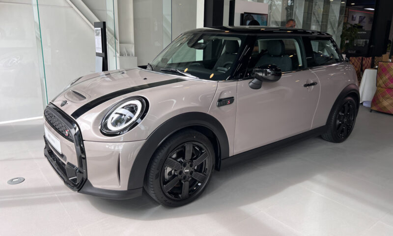 Mini PH kicks off 2023 with executives from Mini Asia | VISOR