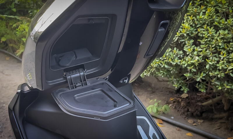 The Zeeho AE8 is the future of e-scooting | VISOR