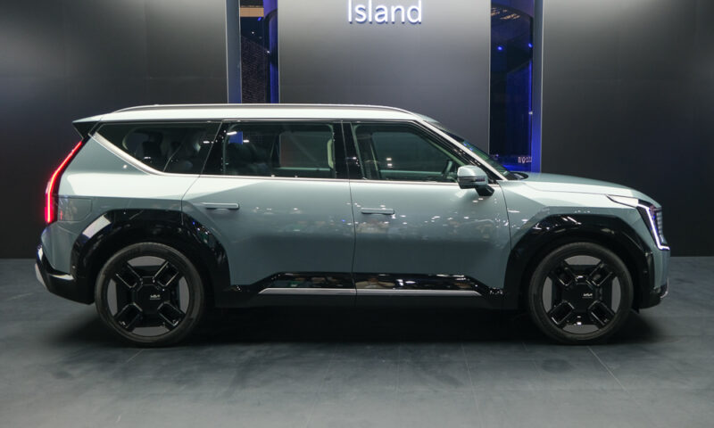 2023 Seoul Mobility Show: Kia shows off the EV9