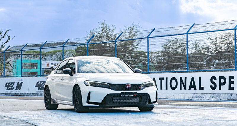 Hot laps with the Honda Civic Type R (FL5) | VISOR