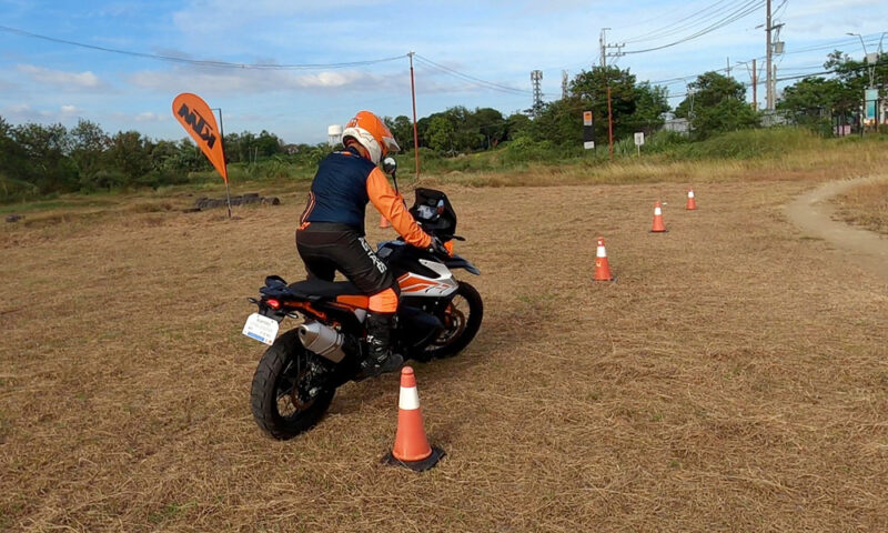 Practical skills exercise: Low-speed counter-leaning | VISOR