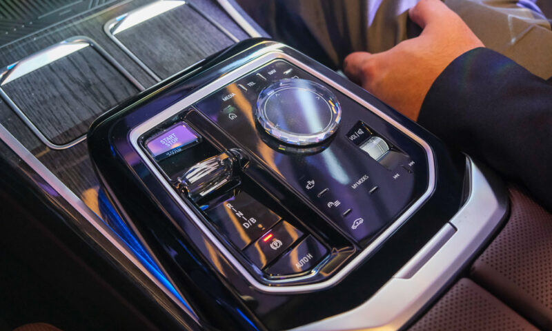 The latest BMW 7-Series lands in PH, starting at P8.99 million | VISOR