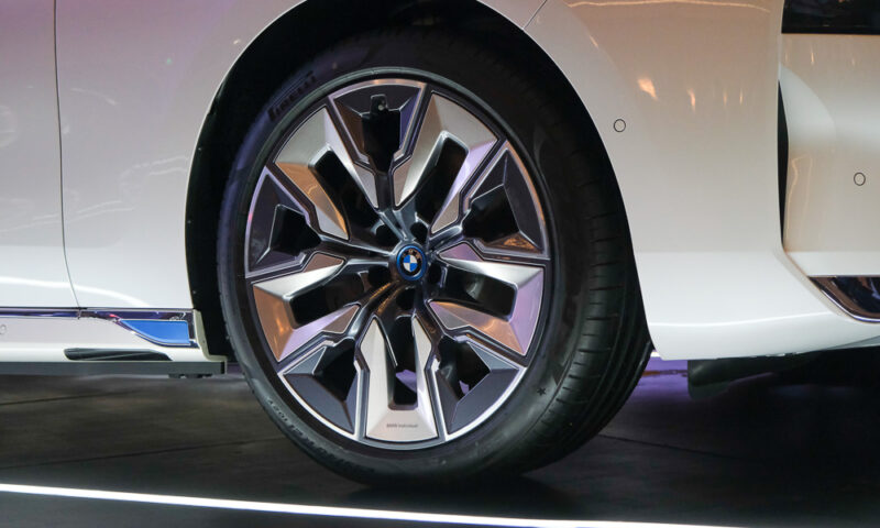The latest BMW 7-Series lands in PH, starting at P8.99 million | VISOR