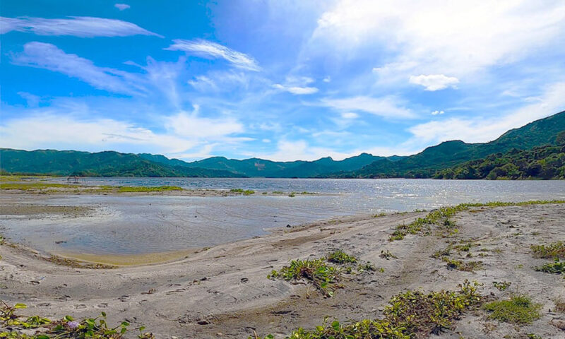 Visiting Lake Mapanuepe with the Suzuki Burgman | VISOR