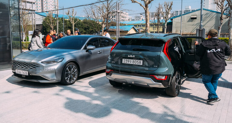 Sampling the Kia K8 and Niro HEV in South Korea | VISOR