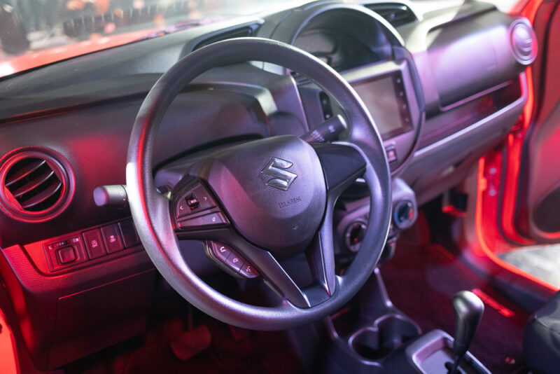 Photos: Suzuki S-Presso AGS | VISOR