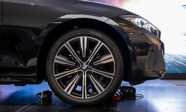 BMW PH unveils trio of 3-Series Touring variants | VISOR