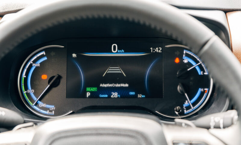 The Toyota Zenix wants to be your next hybrid MPV | VISOR
