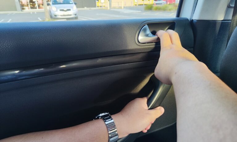 Practice opening your doors using the ‘Dutch Reach’ method | VISOR