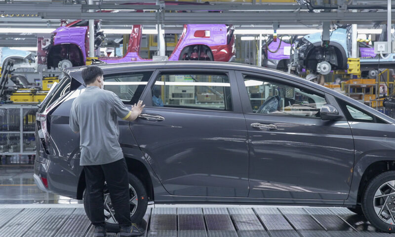 Touring the Hyundai manufacturing plant in Indonesia | VISOR