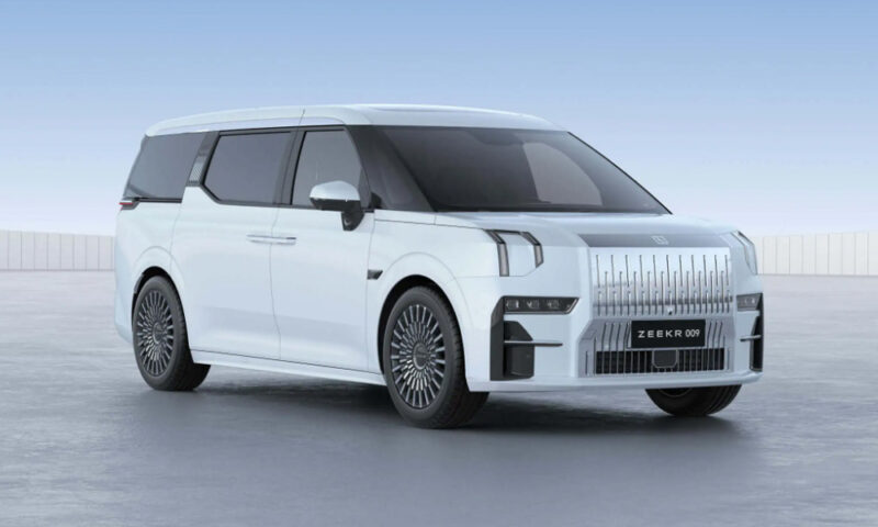 Volvo teases its first minivan with the electric EM90 | VISOR