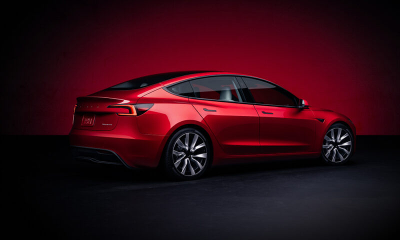 Tesla refreshes the Model 3 with a new look and more range | VISOR