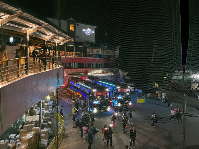 The sleeper bus: Experiencing Victory Liner’s new Royal Class coach | VISOR