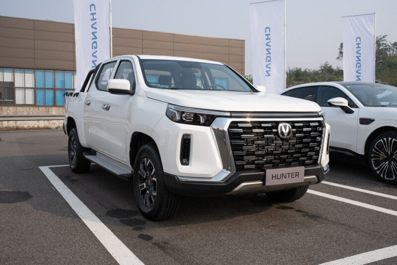 Changan puts its best foot forward during media trip to Chongqing ...