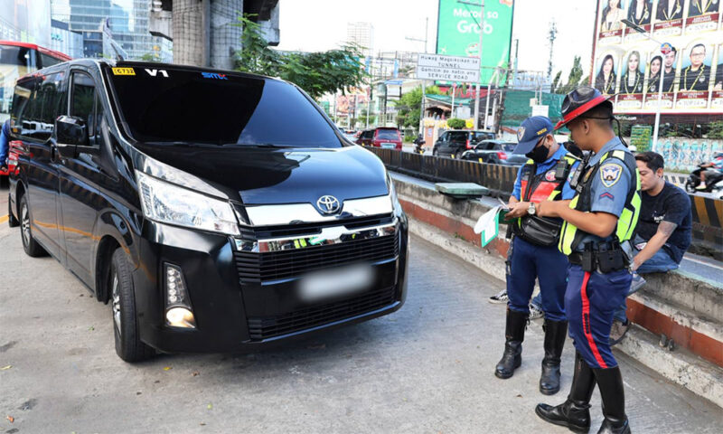 MMDA apprehends 514 bus-lane violators on first day of heavier fines ...