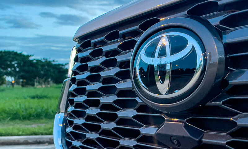 Toyota Zenix Q HEV: Revolutionary good | VISOR