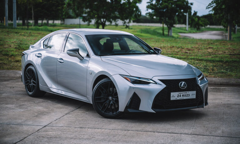 Lexus IS350 F Sport: Old but gold | VISOR
