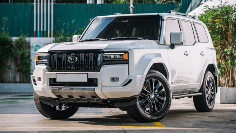 We tried the all-new boxy Toyota Land Cruiser Prado | VISOR