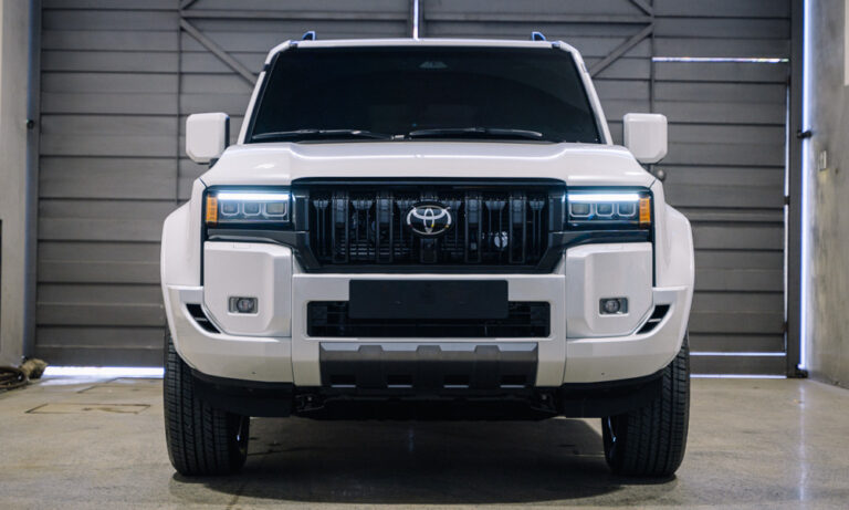 We tried the all-new boxy Toyota Land Cruiser Prado | VISOR